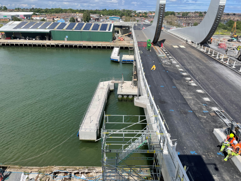 Gull Wing Bridge, Lowestoft - Moore Concrete
